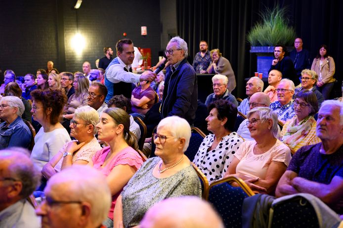 Massaal verzet tegen nieuwe weg in Sliedrecht: wethouder wordt voor ...