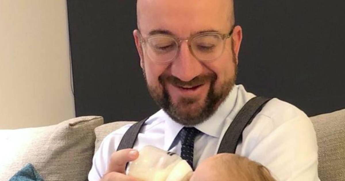 Charles Michel, ce papa moderne: le biberon juste avant le baptême ...