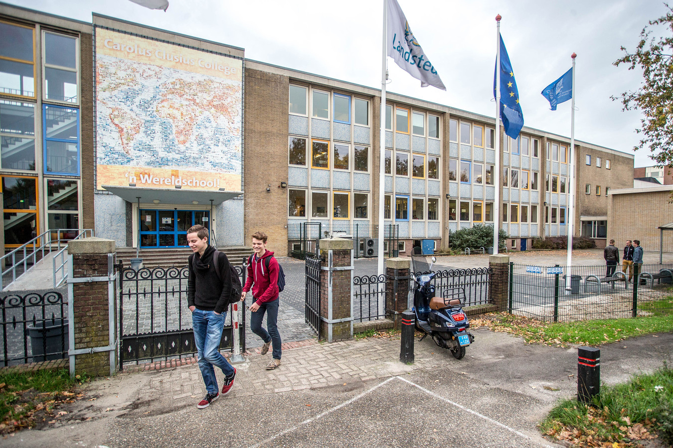 Celstraf voor diefstal uit Carolus Clusius College in Zwolle | Foto | AD.nl