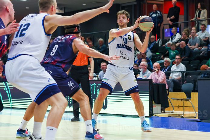 Mislukt seizoen van Landstede Hammers eindigt op stille maandag: ‘Het ...