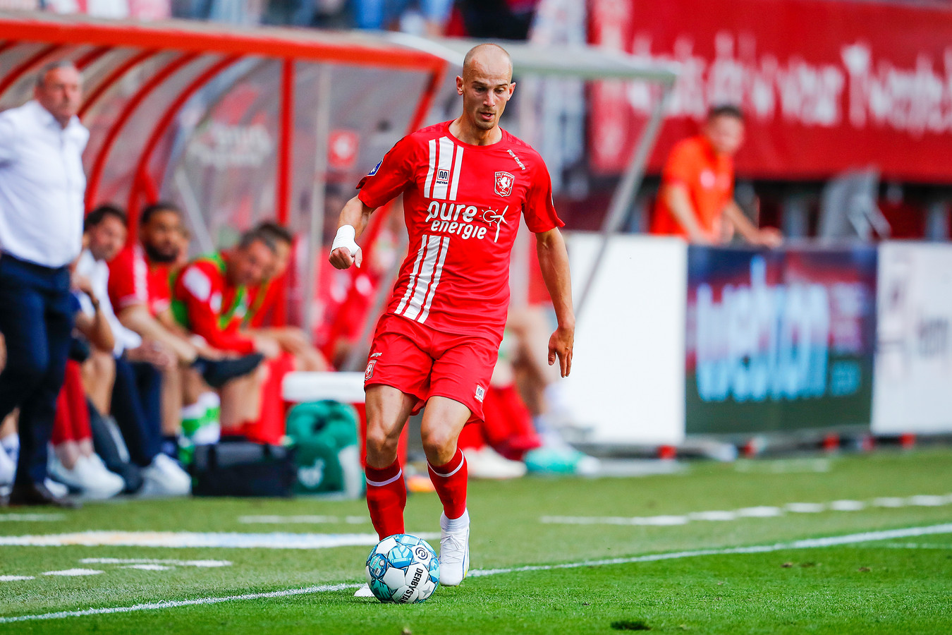 Cerny officieel gepresenteerd bij Wolfsburg: ‘Altijd mijn droom geweest ...