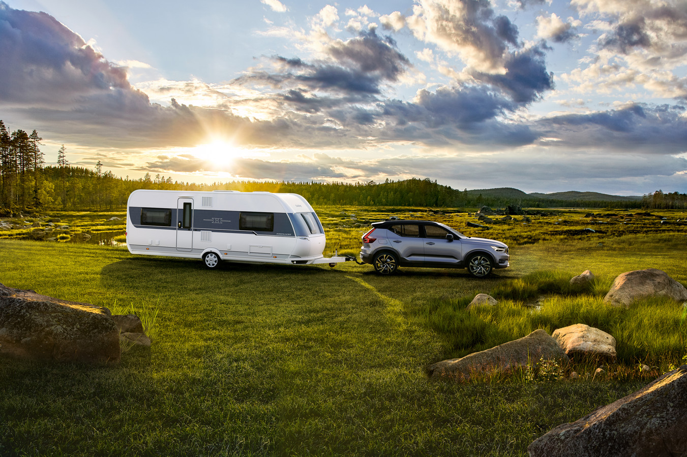 Een caravan trekken is een hele kunst: zo doe je het goed | Foto ...