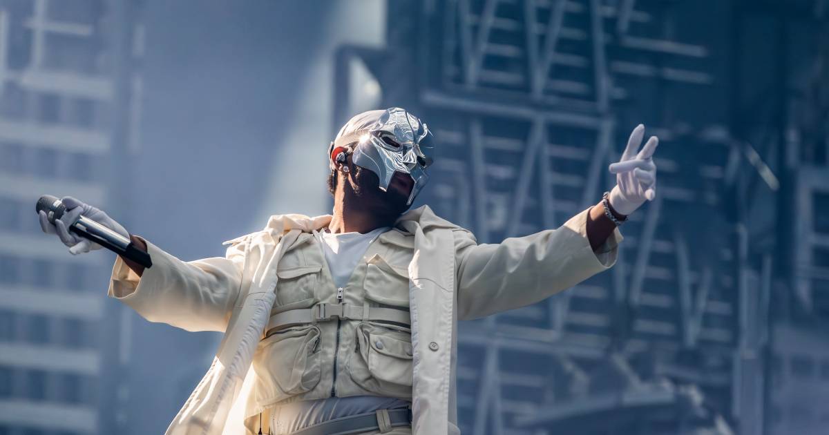 Recensie: The Weeknd laat het publiek in de Johan Cruijff Arena uit ...