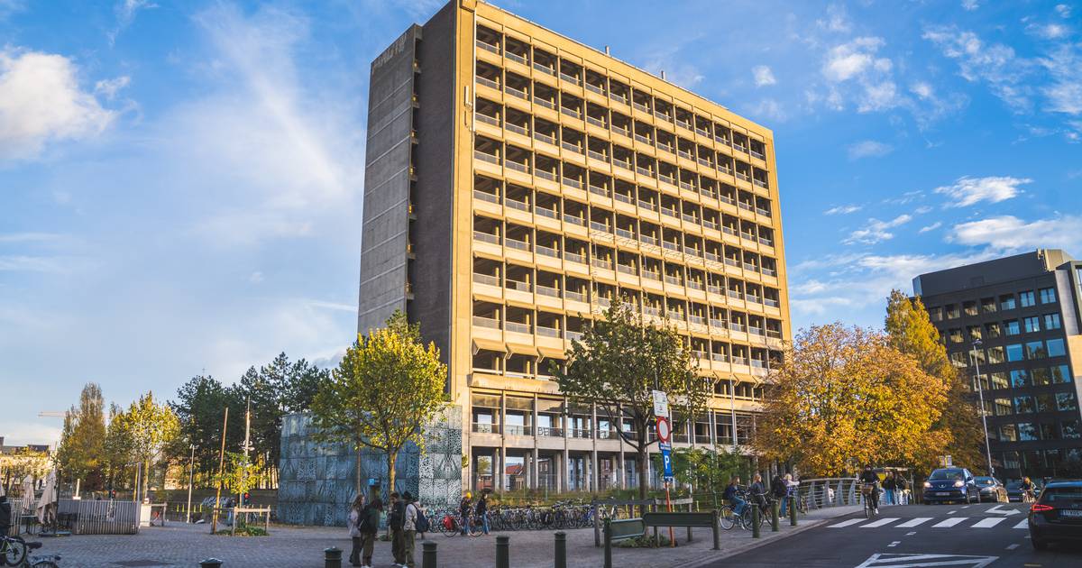 Verbouwing Belgacom-toren opnieuw jaar uitgesteld, maar ontwikkelaar heeft inmiddels alle ...