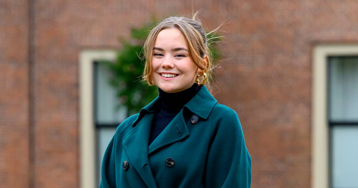 Prinses Ariane blaast 17 kaarsjes uit: de benjamin van de koninklijke ...