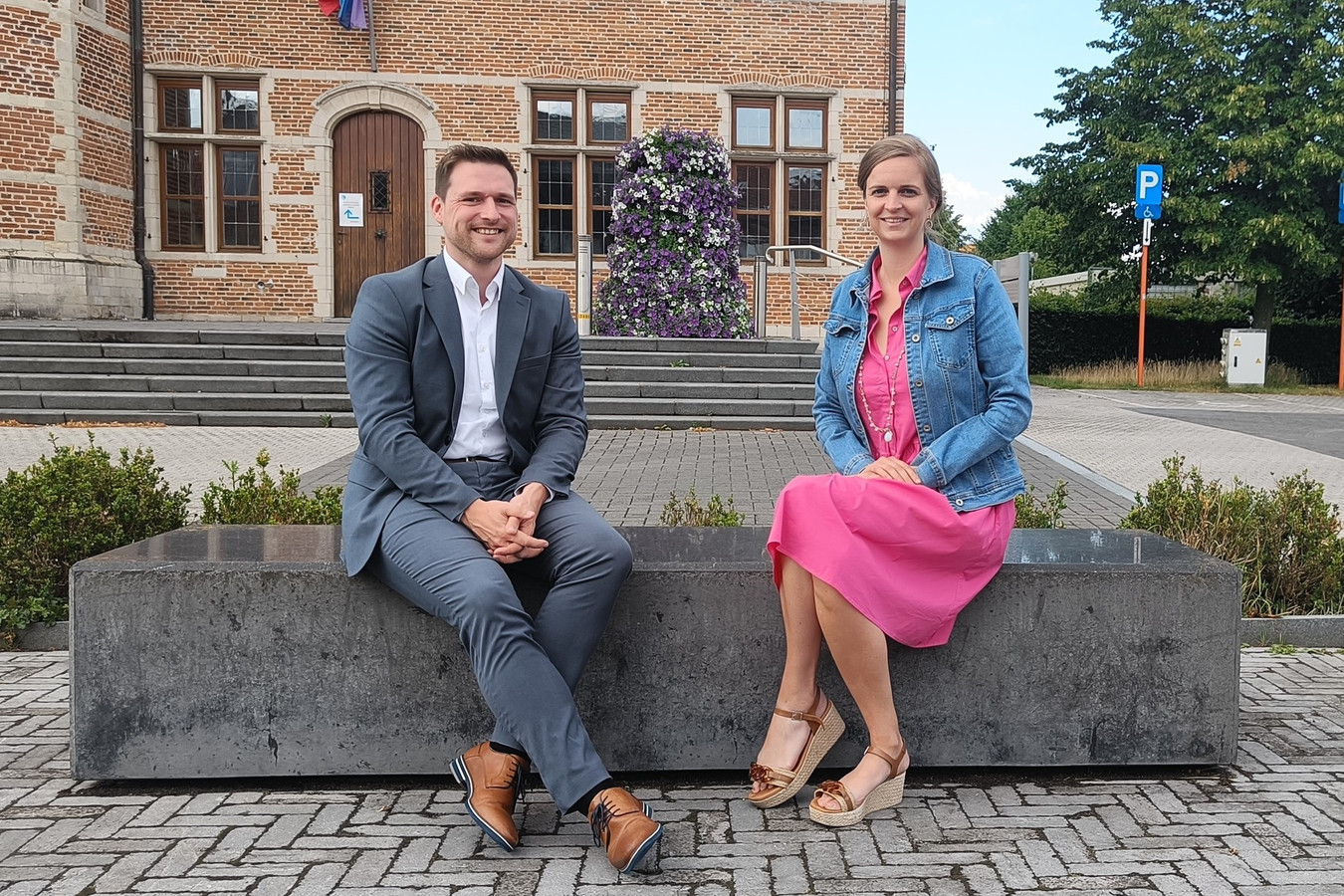 Gemeentebestuur zet verwarming graadje lager en dimt straatverlichting ...