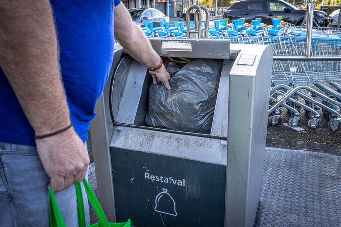 Zwolle doet in 2023 proef met kleinere containers voor restafval (en ...