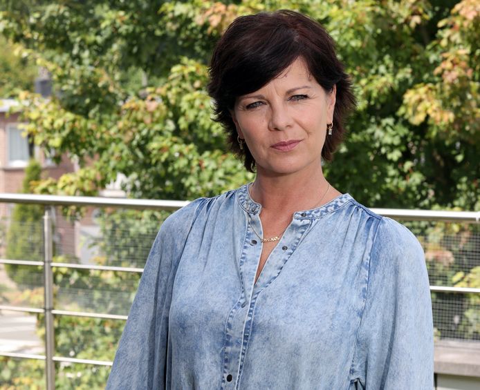 Geena Lisa (50) na 22 jaar ontslagen bij VRT: “Mijn ontslag geeft me de ...