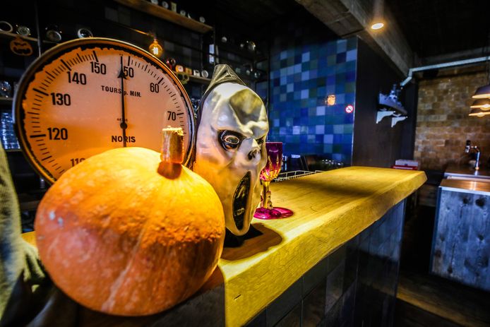 Jilles Beer and Burgers geeft gratis burger aan klanten die op ...