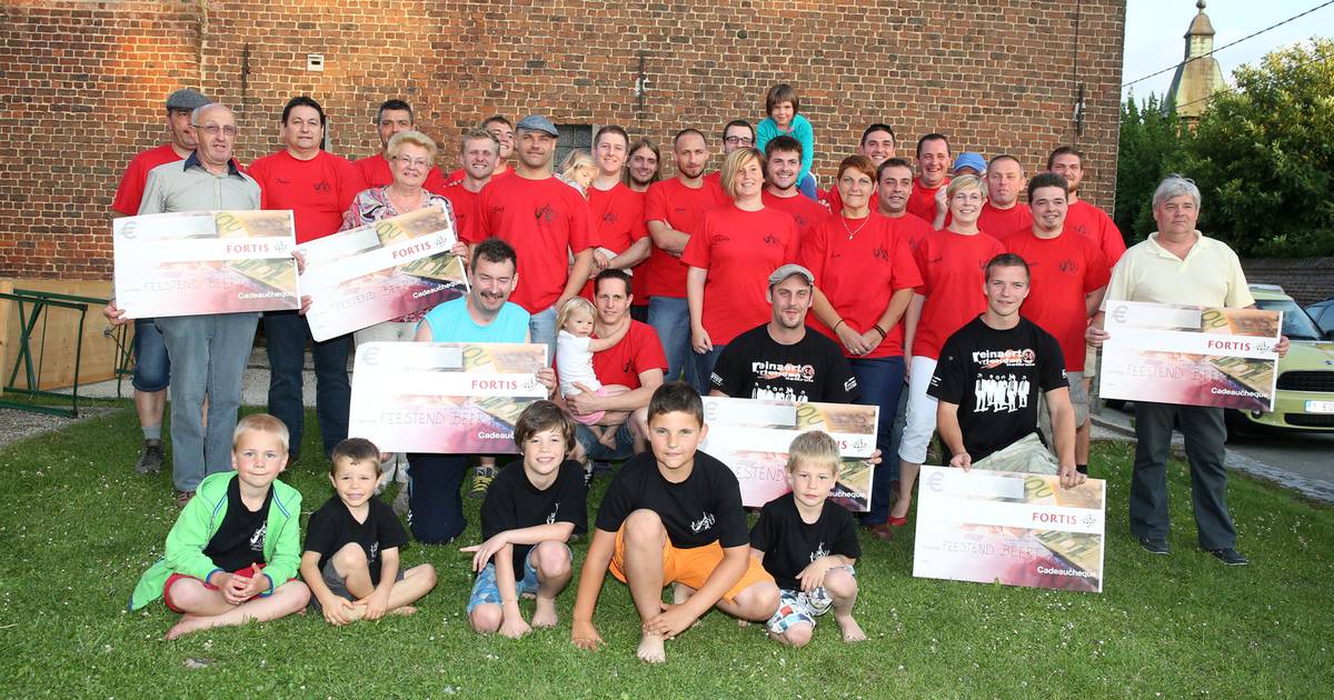 Feestend Beert verdeelt cheques onder verenigingen | Pepingen | hln.be