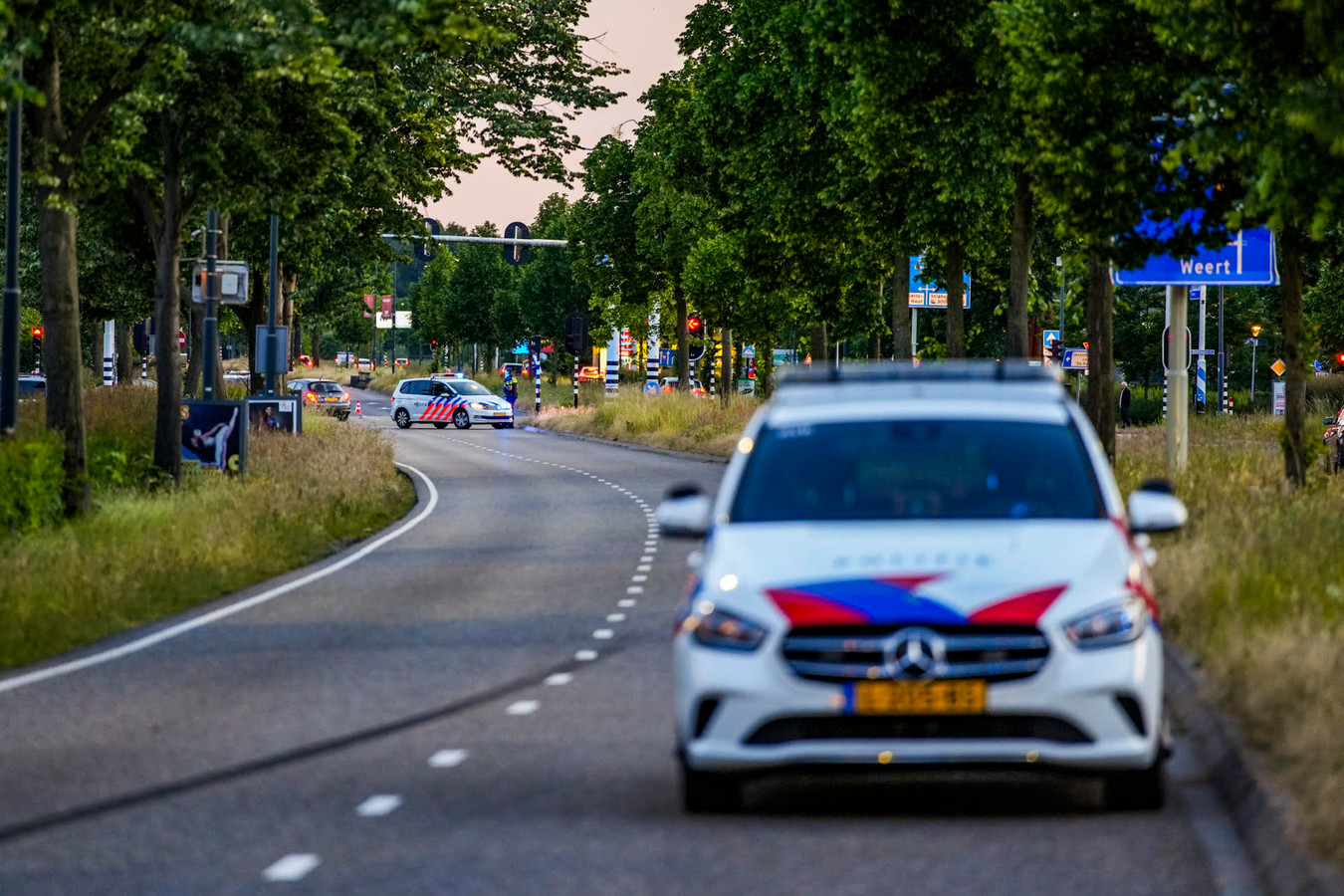 Meerdere gewonden en grote chaos bij vermoedelijke straatrace in ...