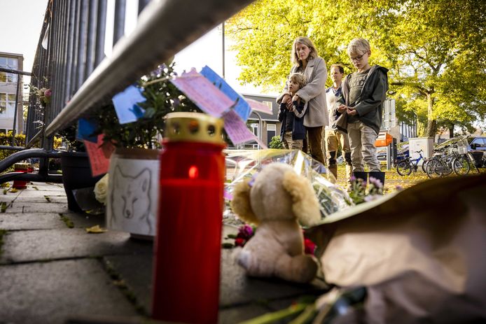 Ook verongelukte Sanne (26), begeleidster van Hebe (10), vandaag begraven | Buitenland | hln.be