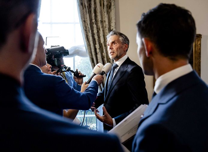 Premier Schoof benadrukt op Navo-top: ‘Alles is voor Nederland ...