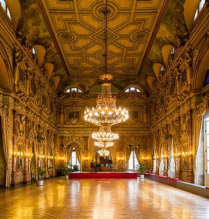 Voor één keer liggen en genieten van muziek in de Opera: “Zo ga je ...