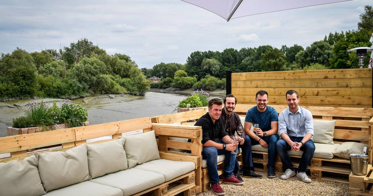 Dylan Van den Brande opent Fl'eau Summerbar | Hamme | hln.be