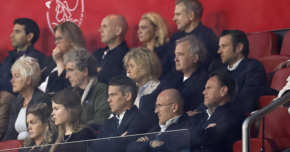 Bestuursraad Ajax komt Sjaak Swart en co tegemoet: lagere beoogde ...
