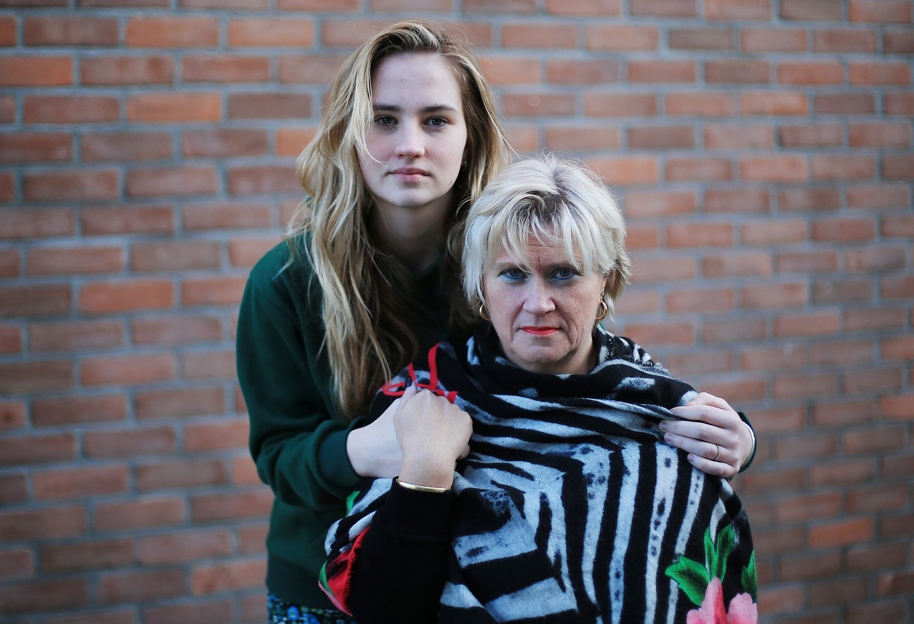 Margreet (15) werd sluw verleid door dertig jaar oudere man: ‘Hij was ...