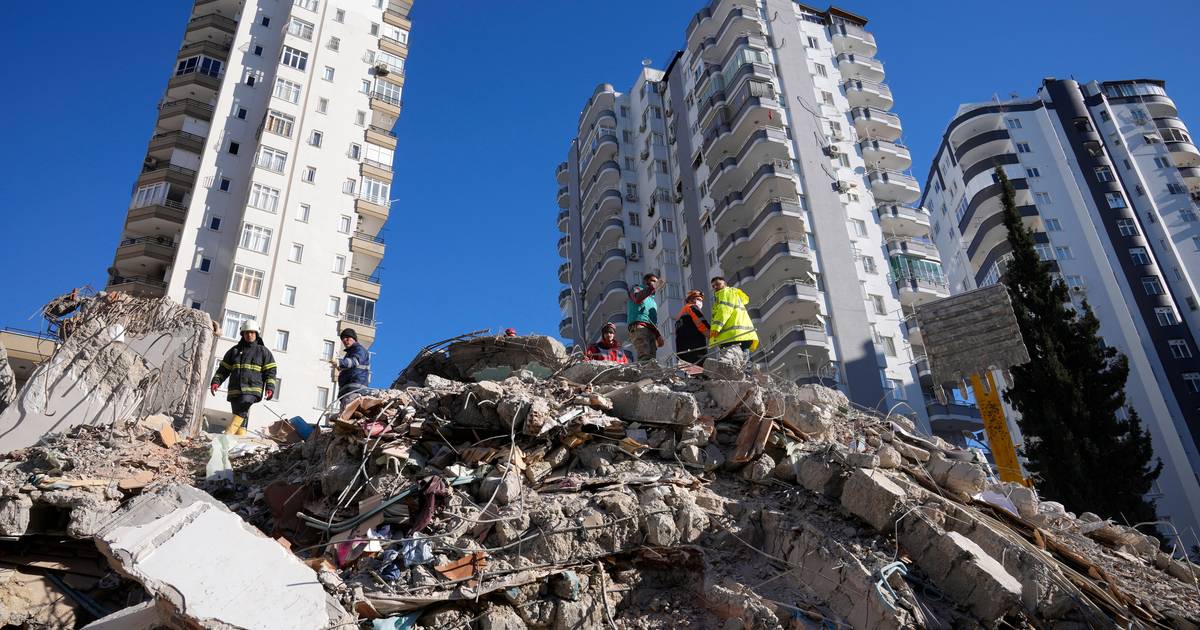 Duizenden ingestorte gebouwen in Turkije en Syrië: kan je ...