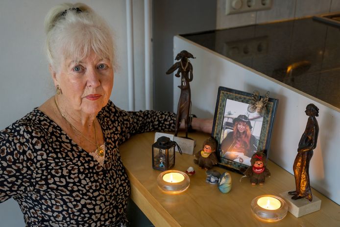 Onopgeloste moord op Beuningse Caroline schreeuwt om aandacht: 'Je moet ...