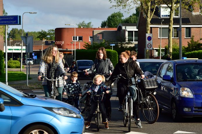 Van Reenensingel is gevaarlijk en dat wordt nóg erger, vrezen bewoners ...