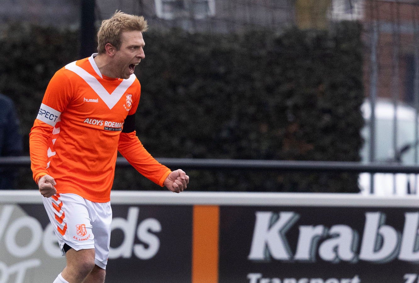 Ad Duyn kijkt mee van boven en ziet dat het goed is bij Longa’30 | Foto ...