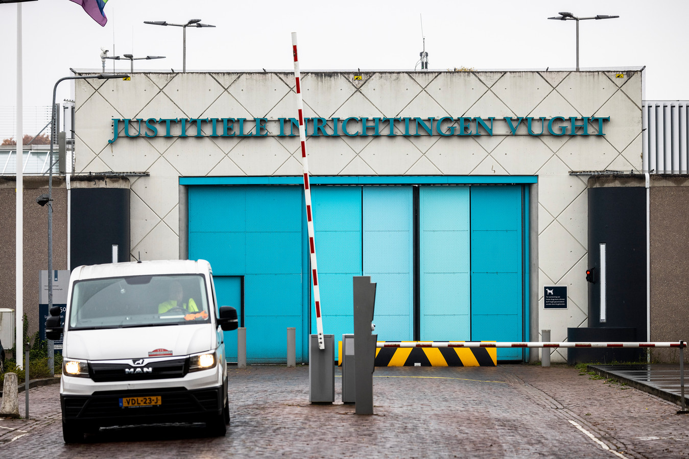 Gevangene gewond bij brand in cel in PI Vught | Foto | gelderlander.nl