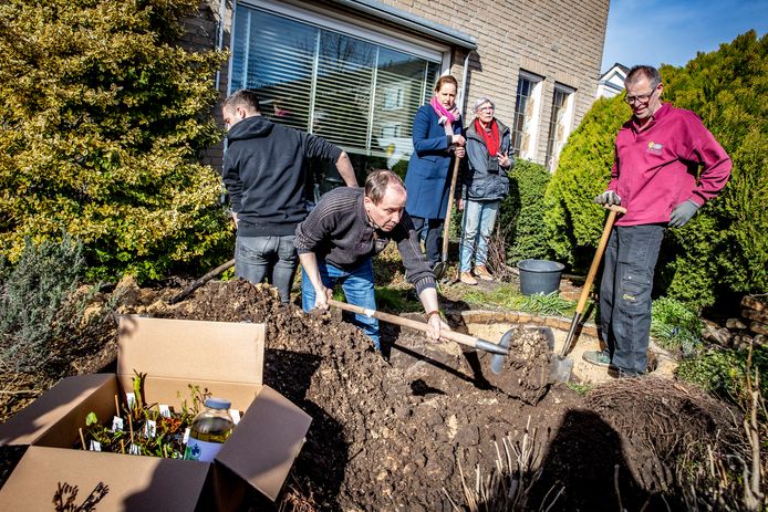 Voortaan begint de Dommel in je eigen tuin, bij je ‘Tuiny Poel’ in ...