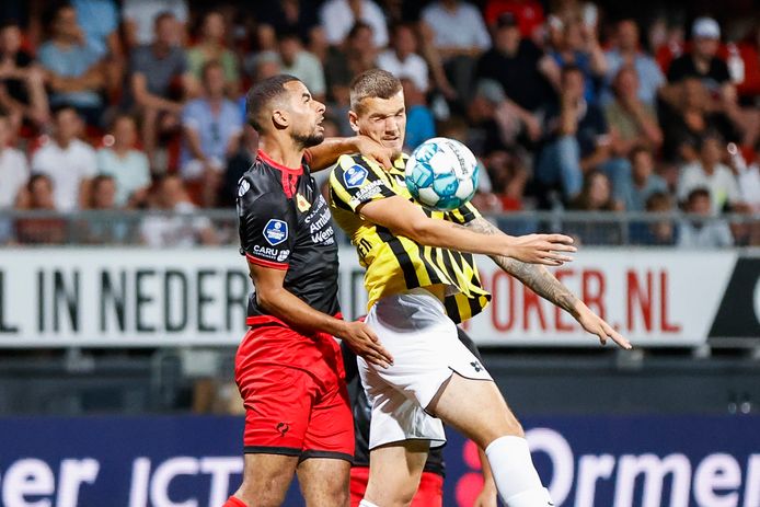 Redouan El Yaakoubi wacht tegen PSV grootste test van carrière: ‘Ontzag ...