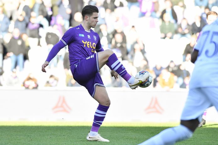 Luca Meisl heeft opnieuw basisplek te pakken bij Beerschot: “Onze ploeg ...