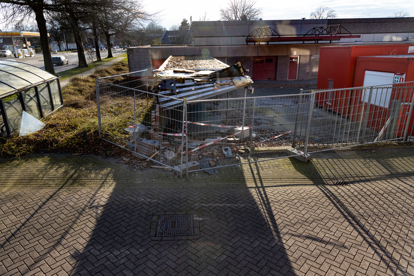 Keien tegen de ramen, knallend vuurwerk: bewoners centrum Deurne zijn overlast beu | Foto | ed.nl