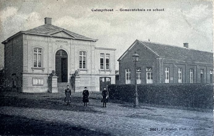 Vlaanderen wil gevel van historische gemeentehuis van monumentenlijst ...