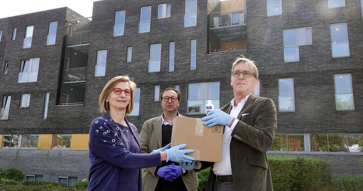 Houtgroep Cras en biotechbedrijf Ziphius doneren 500 flesjes handgel ...