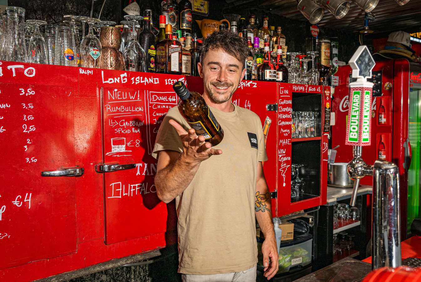 'Idool’-winnaar en cafébaas Dean Delannoit te zien in ‘Het beste bod ...