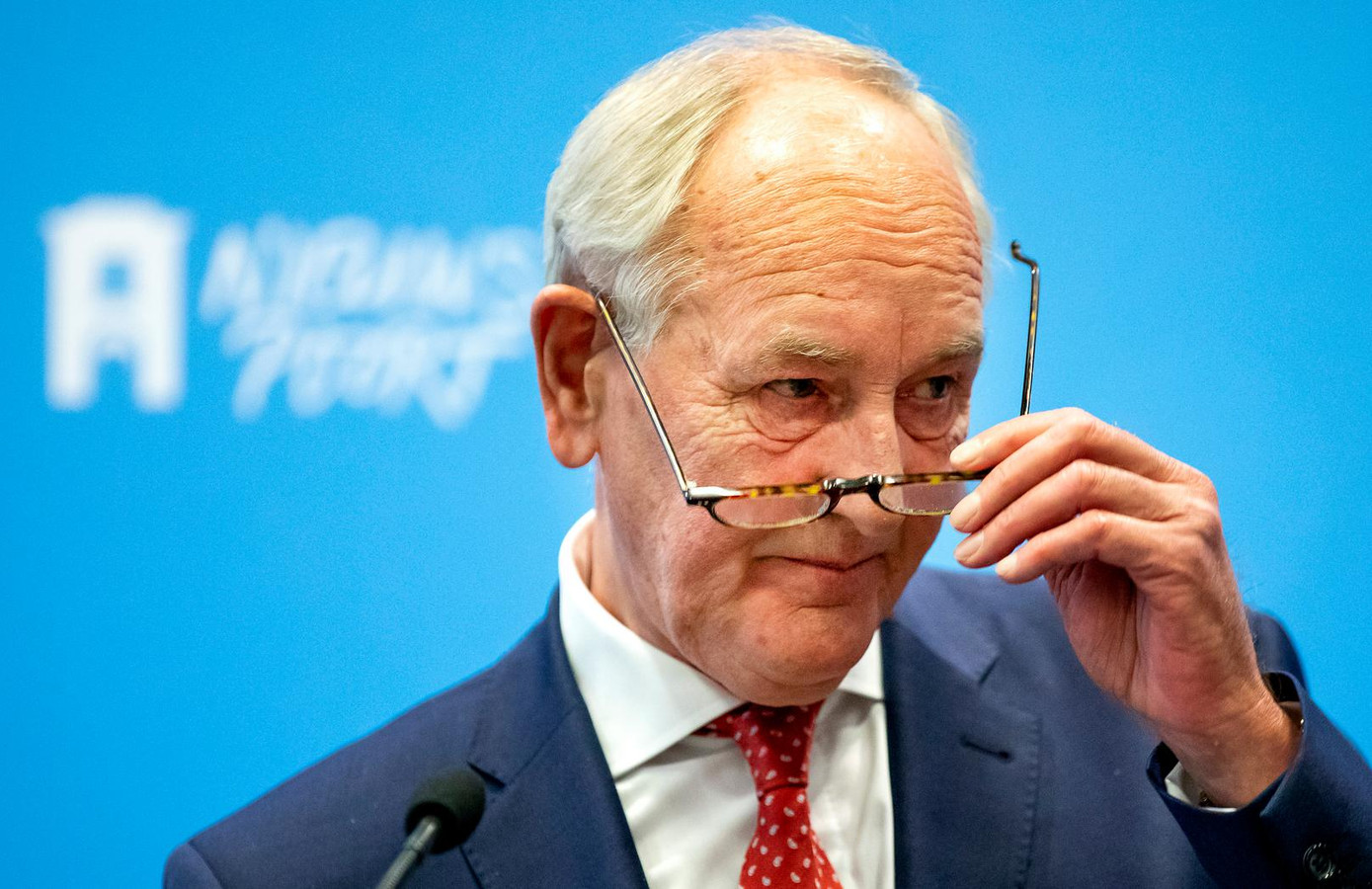 Oud-minister Johan Remkes moet stikstofprobleem oplossen | Foto | AD.nl