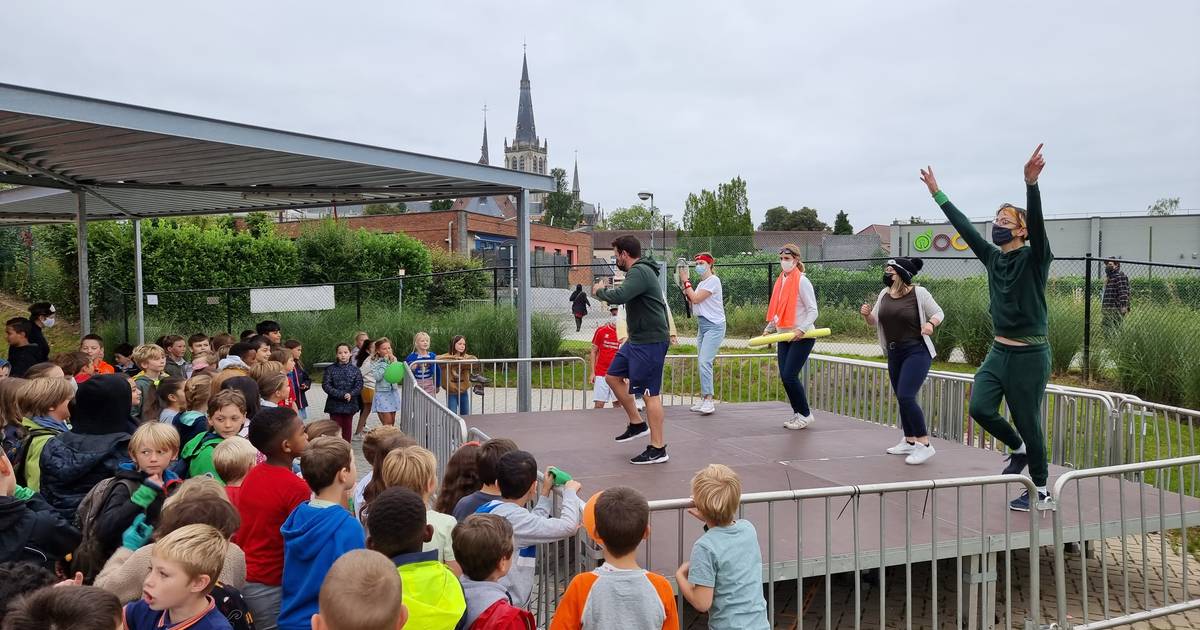 TERUG NAAR SCHOOL De Springveer neemt sportieve start: iedereen aan het ...