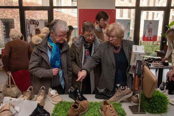 Torfs opent pop-upwinkel in... rusthuis: “Dit concept is gewoon bingo ...