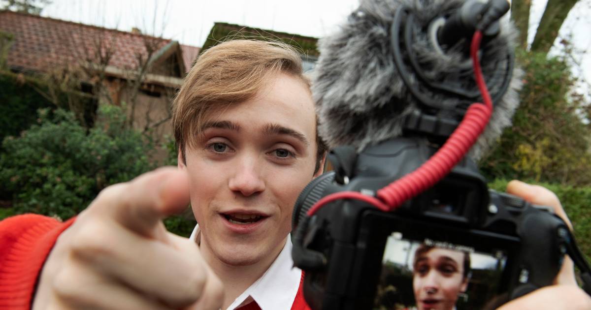 YouTube geeft Simon (22) zelfvertrouwen, maar zorgt ook voor onrust ...