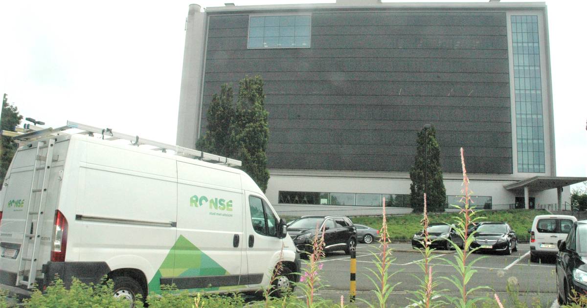Stad Ronse moet Auroraziekenhuis 500.000 euro betalen aan ...