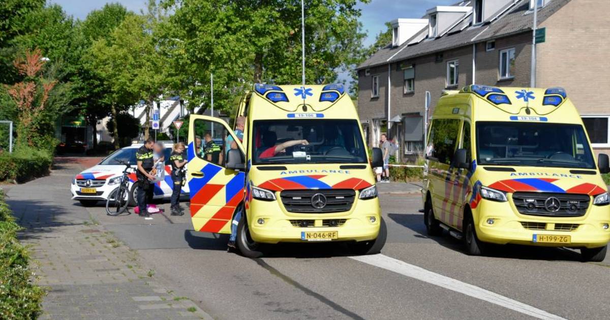 Fietser ernstig gewond bij botsing met andere fietser in Middelburg | Walcheren | pzc.nl