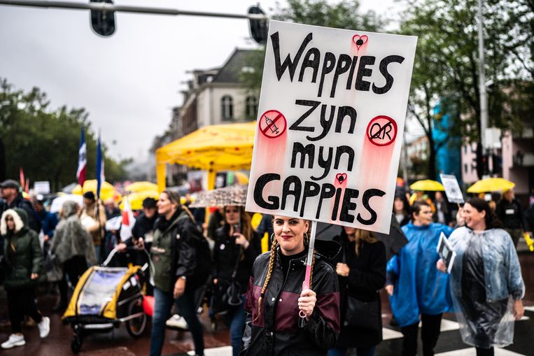Protesten zijn vaker verboden of spontaan. Daardoor is er eerder strijd ...