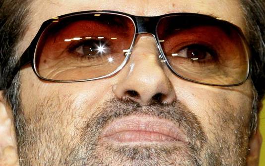 George Michaels leven hing aan een zijden draad | George Michael ... George Michaels leven hing aan een zijden draad | George Michael ...