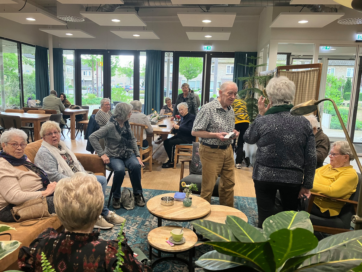 Proeftuin Ruwaard breekt muren in de zorg af: ‘Waarom zou je achter gesloten deuren zitten ...