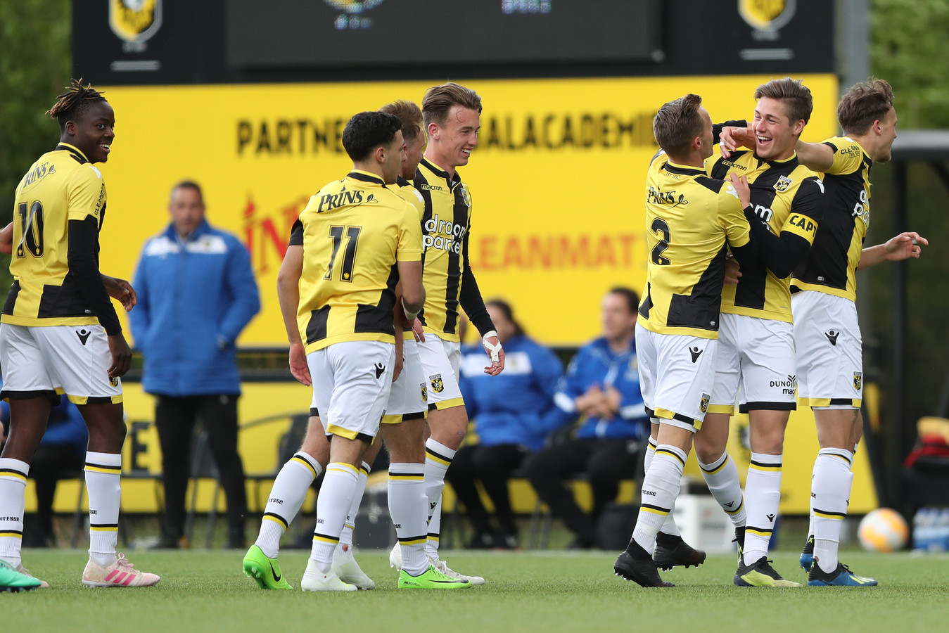 Jong Vitesse stapt uit voetbalpiramide | Foto | gelderlander.nl