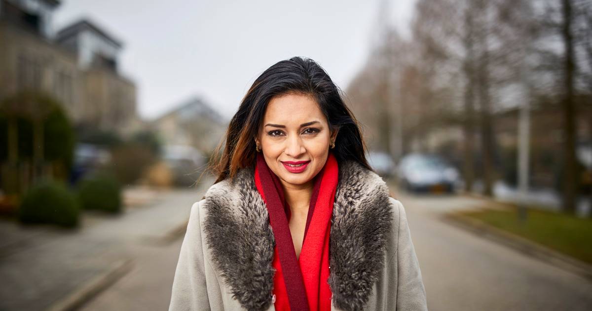 Reshma Roopram in het Mooiste Meisje van de Klas | Rotterdam | AD.nl