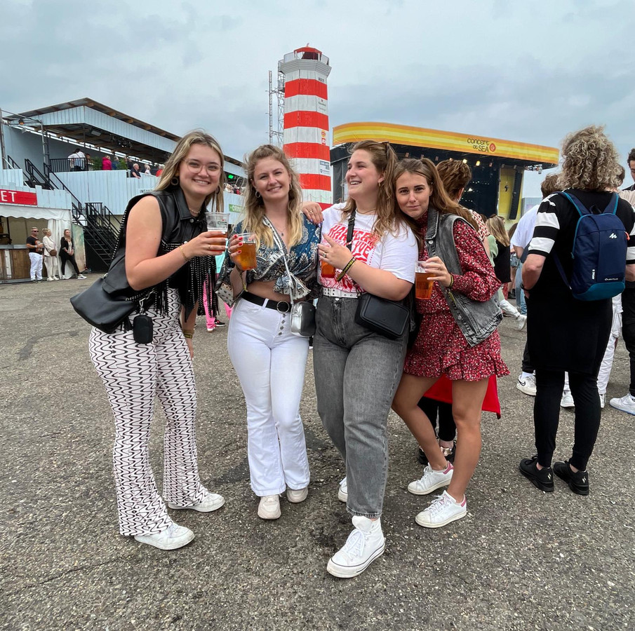 Dit zijn de leukste outfits van CAS 2023 | Foto | pzc.nl