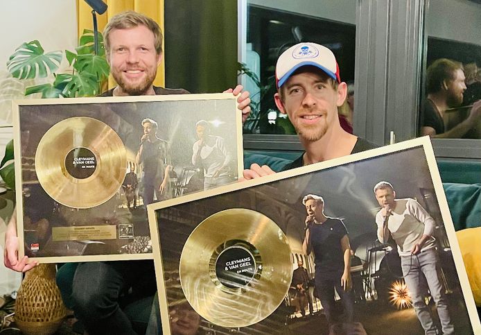 Cleymans & Van Geel krijgen gouden plaat voor cover ‘En Route’: “We ...