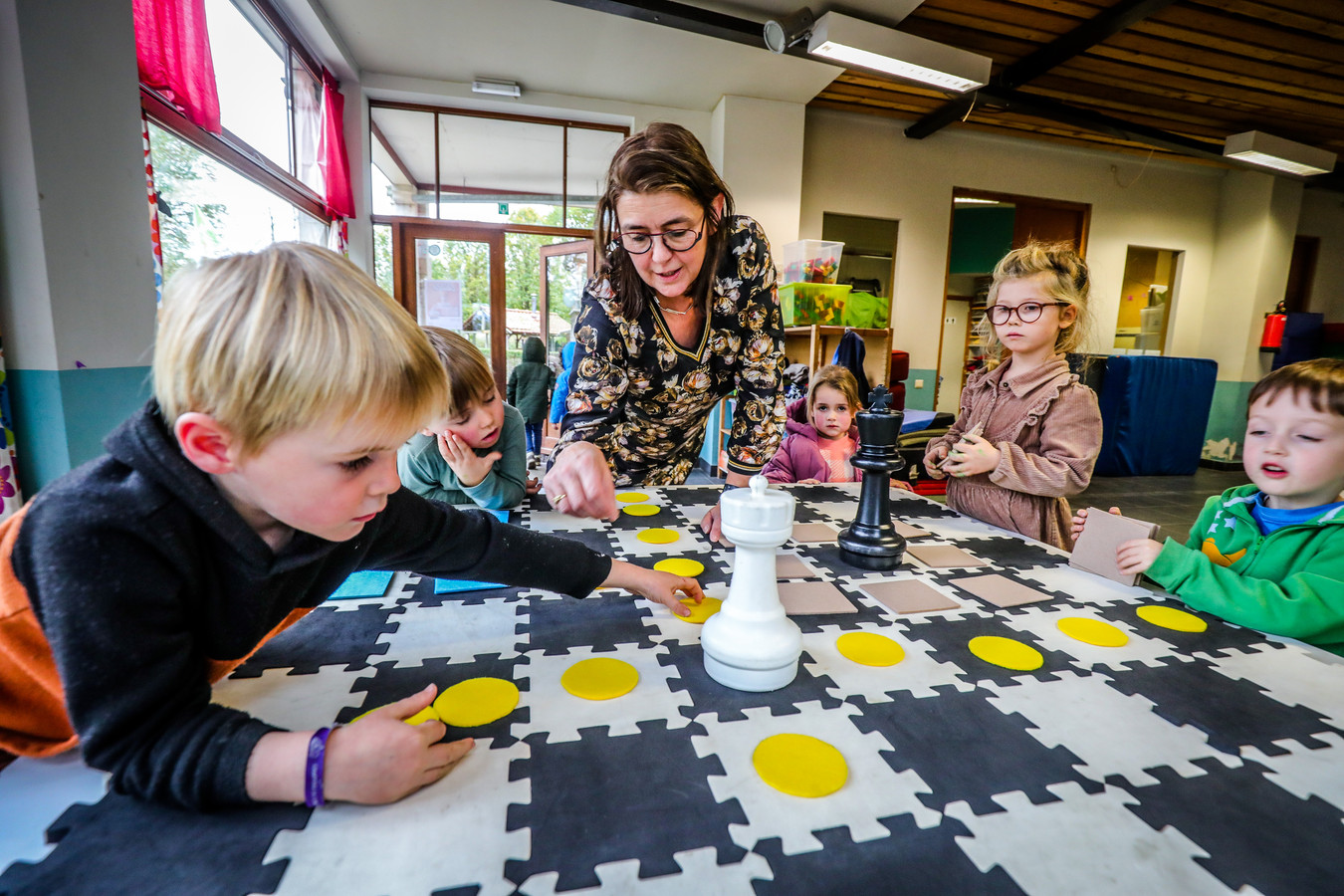 Wordt je kleuter slimmer als je hem leert schaken? En hoe pak je dat ...