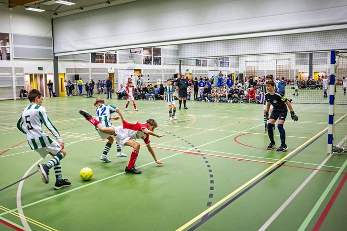 168 teams, 21 clubs, het Wijchense Kersttoernooi krabbelt op in een ...