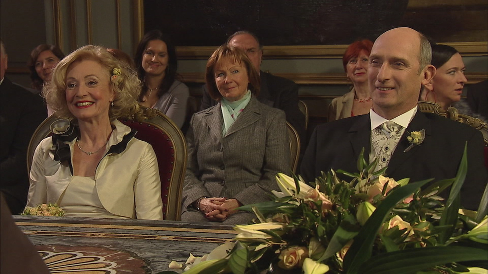 Dan toch nog een huwelijk en een record in dit seizoen van ‘Thuis ...