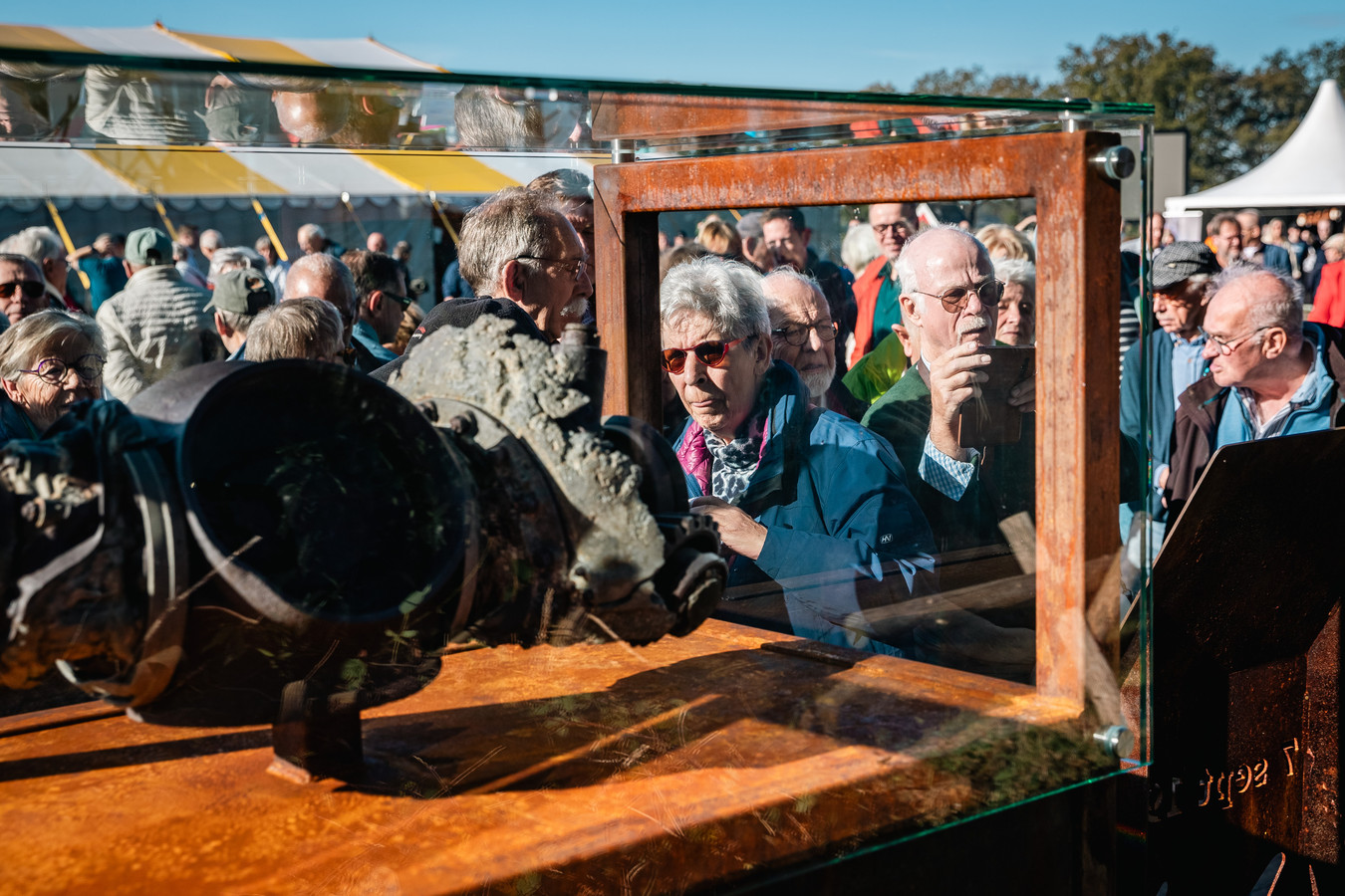 Na hun graf hebben vijf Nieuw-Zeelanders hier nu ook een eigen ...